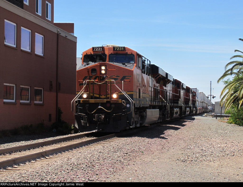 BNSF 7231